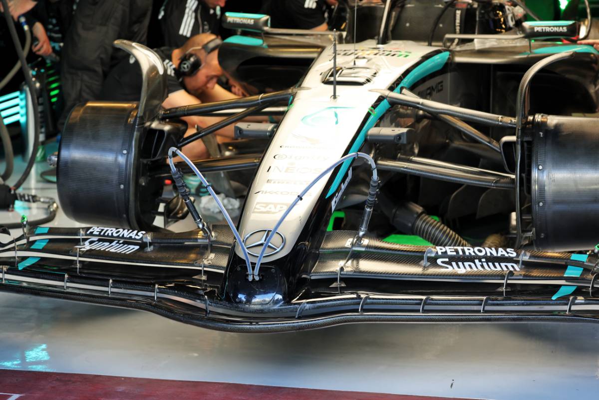 F1 COSMOS | Mercedes lift the lid on 2026 with prototype wing test